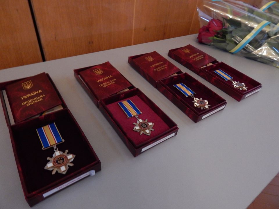 На Хмельниччині родинам загиблих військовослужбовців батальйону ТРО